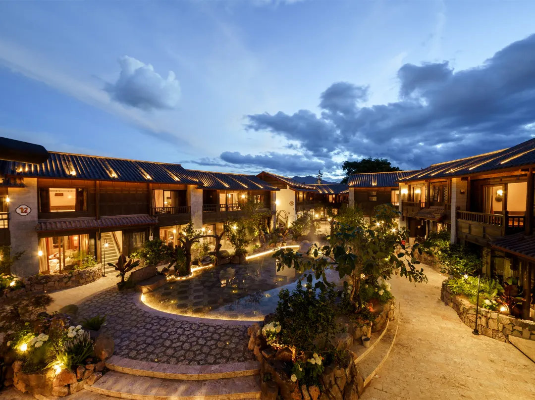 Paralloge Hotel - 