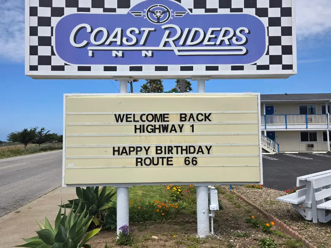 Coast Riders Inn - Cambria, CA