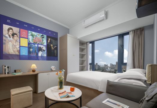 Chengdu Yunlu Art Homestay (Dongjiaoyi Memory University of Technology ...