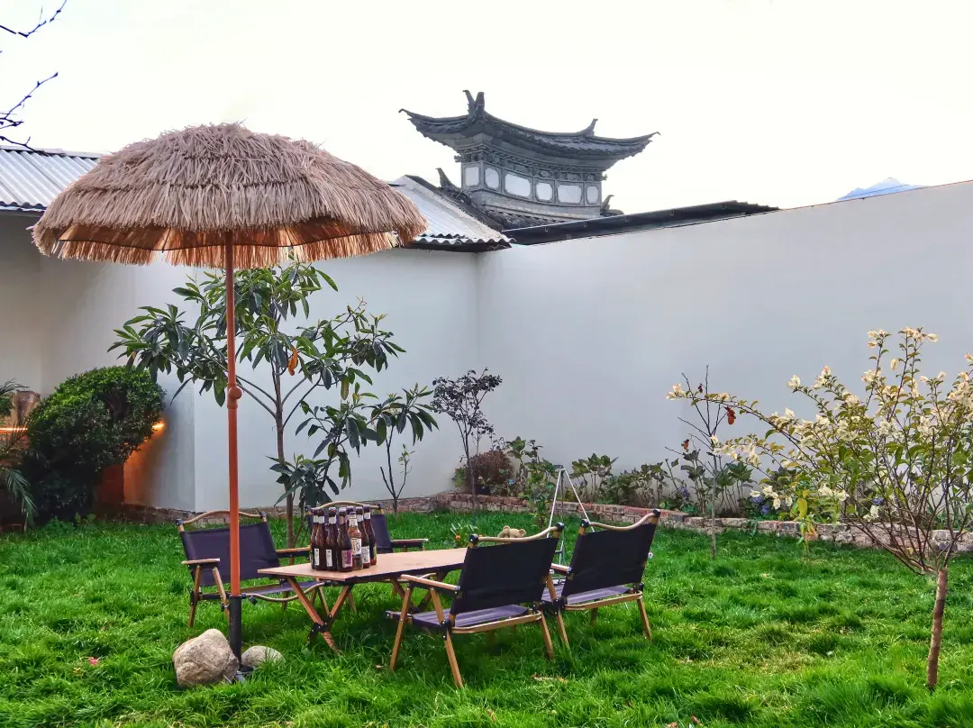 Banmu Flower Field House - Dali