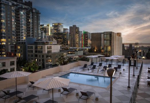 Courtyard by Marriott San Diego Downtown Little Italy, San Diego - 2025 Updated Prices, Deals ...