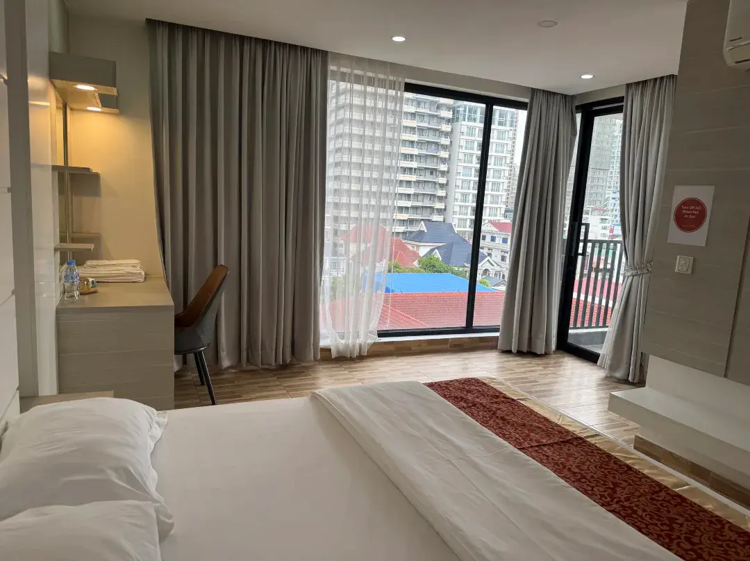 Skyline Hotel - Nom Pen