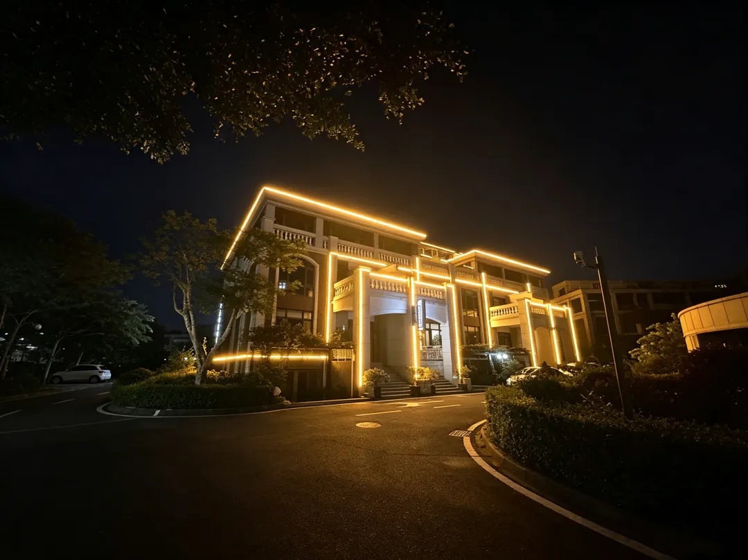 Coastal Huashu Boutique Hotel - Haikou