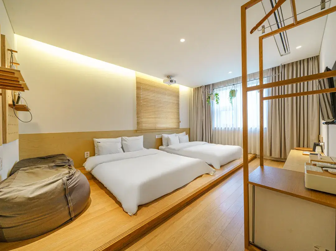 Chuncheon Hey Hotel - Gangwon-do
