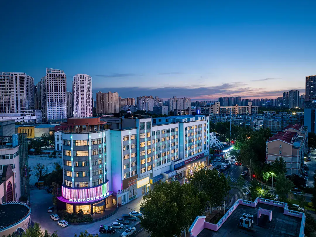 Madison Hotel Zhengzhou Zhongyuan Futa - Zhengzhou