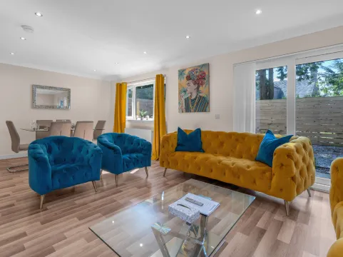 Muirton House 1 -4 Bed House, 4 Car Driveway, 2 Bathrooms, Smart Tvs In Every Room - Dundee, UK