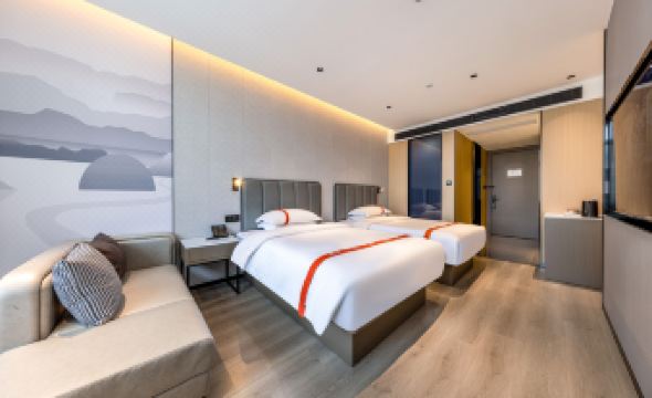 Hemu Light Luxury Hotel (Beijing Happy Valley Shuanghe Subway Station ...