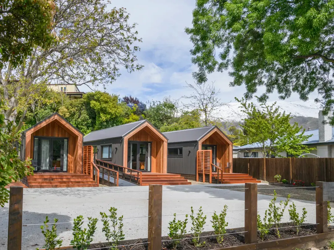 Walnut On Russell - Wanaka