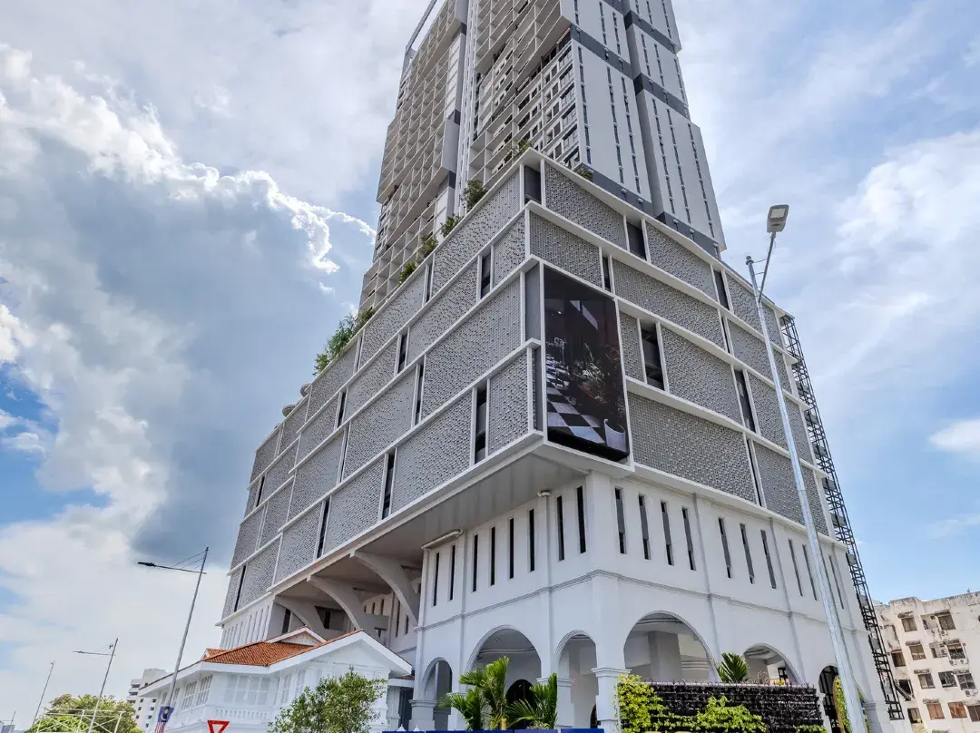 22 Macalisterz - Jelutong