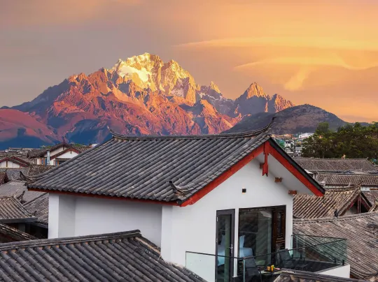 Kino Resort Inn Luxury Cinema To Living Room - Lijiang