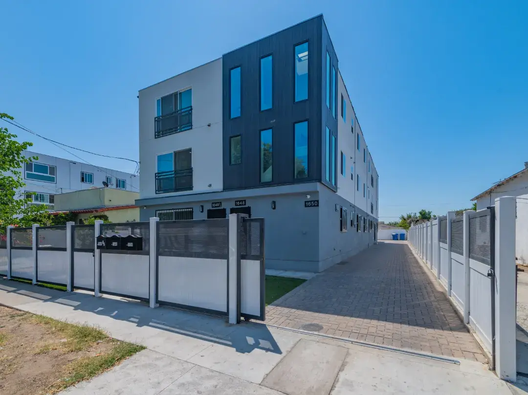 Private Rooms In Downtown La | Usc - Lynwood, CA