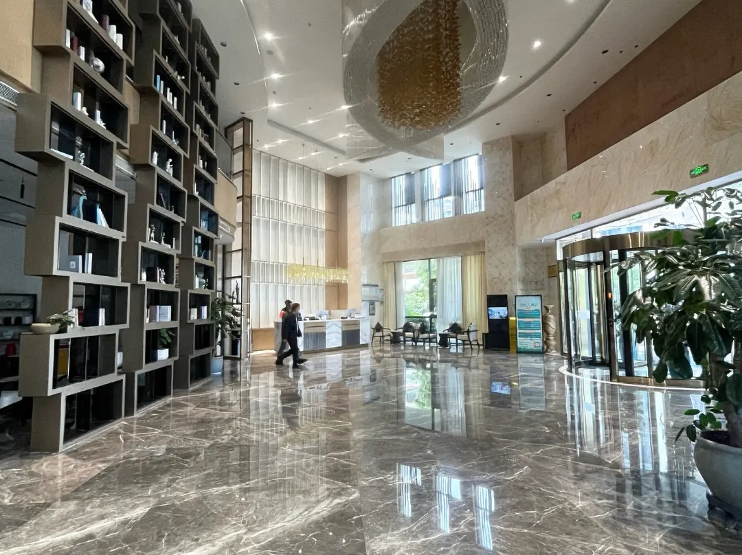 Kunming Huayue Hotel - Kunming