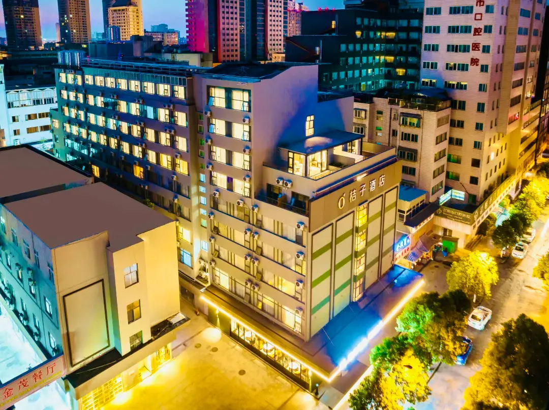 Orange Kunming Railway Station Hotel - Kunming