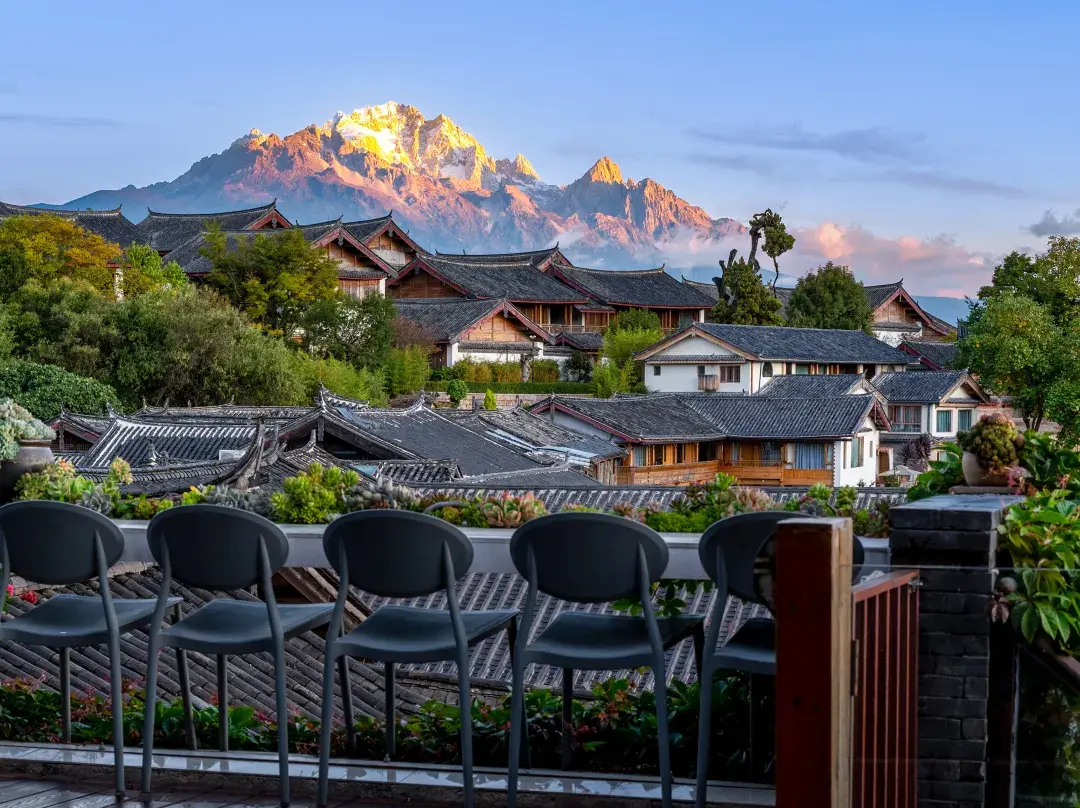 Xinsu Snow Mountain Qingcheng Panoramic Holiday Club - Lijiang
