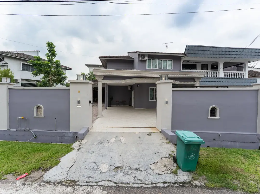 Johor Jaya Jln Bakawali Landed Homestay Snooker Bbq By Stayrene - Johor Bahru