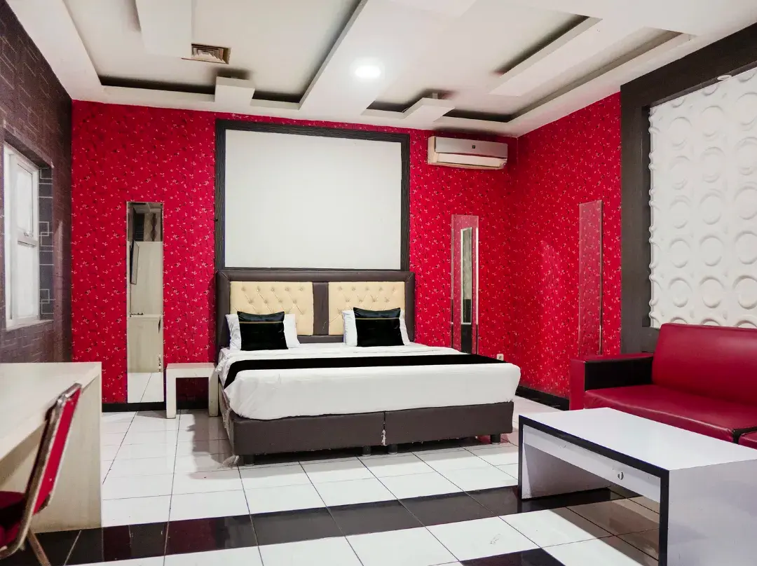 Hotel O Near Tugu Simpang Haru Formerly Zaara Guest House - Padang