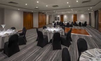 Holiday Inn GLOUCESTER - CHELTENHAM by IHG, Barnwood - 2026 Updated ...