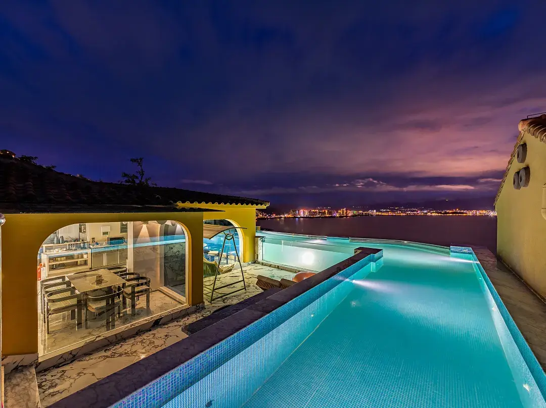 Dali Hua Xiao Yue Xi Cliff Pool Sea View Hotel - 大理市