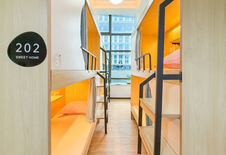 Shanshiguang Female Only Hostel (Shenzhen North Railway Station ...
