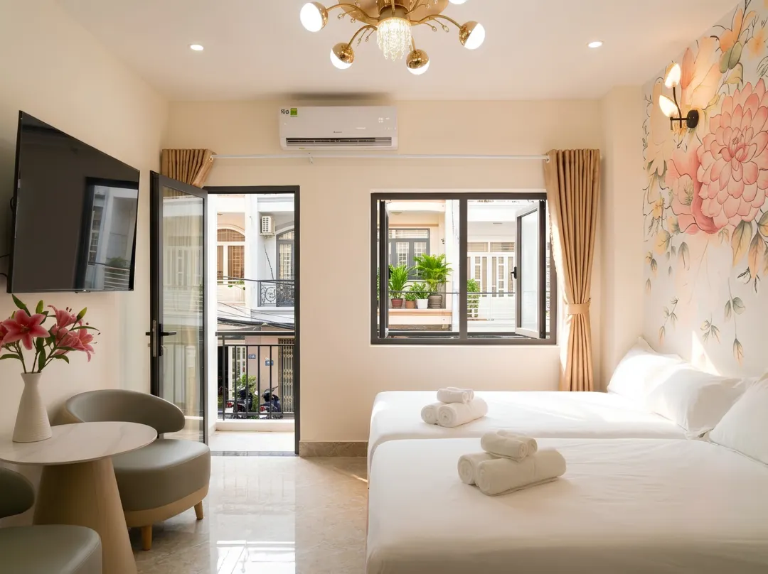 The Pivot Suite Ben Thanh - District 1 - Ho Chi Minh