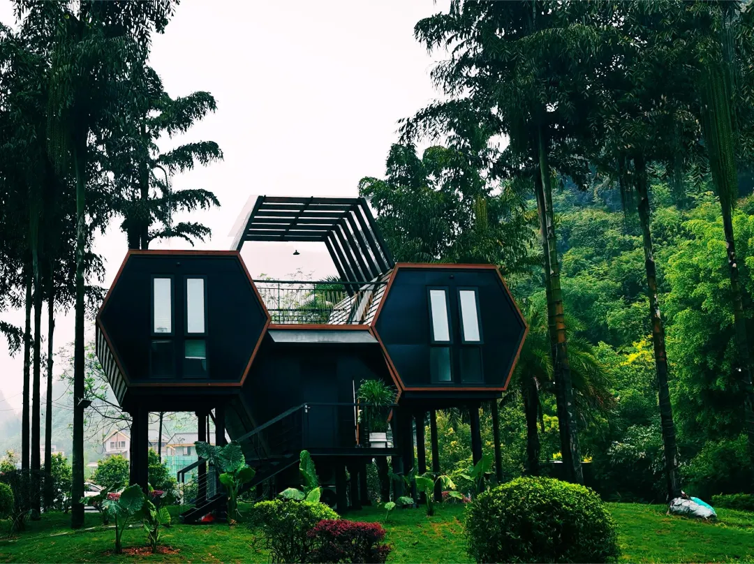 Magpie Mountain Residential Accommodation - Hezhou