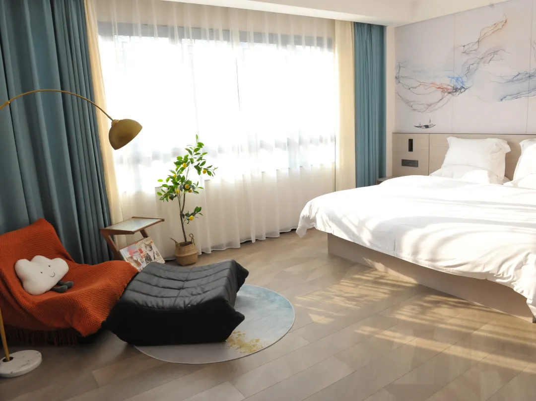 8th Floor Shanshuijian Homestay) - Guilin