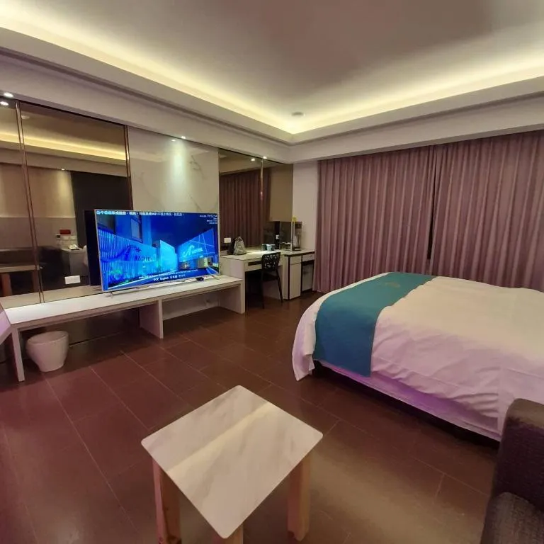King Hotel Tw - Yangmei District