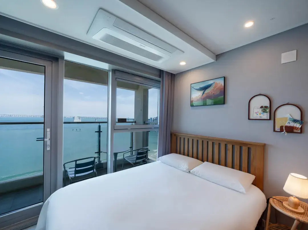 [The First Hyoi Stay] - Busan