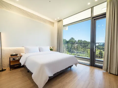 Hillsnorkelbeach Hotel - 울진군