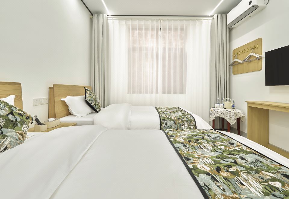 Banshan Yunqi Homestay (Kunming Xishan Forest Park)(半山云栖民宿(昆明西山森林公园店 ...