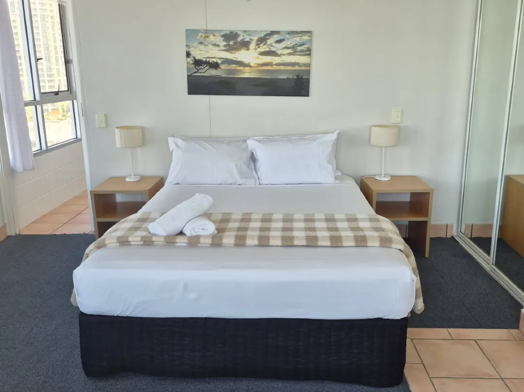 Surfers Chateau - Surfers Paradise