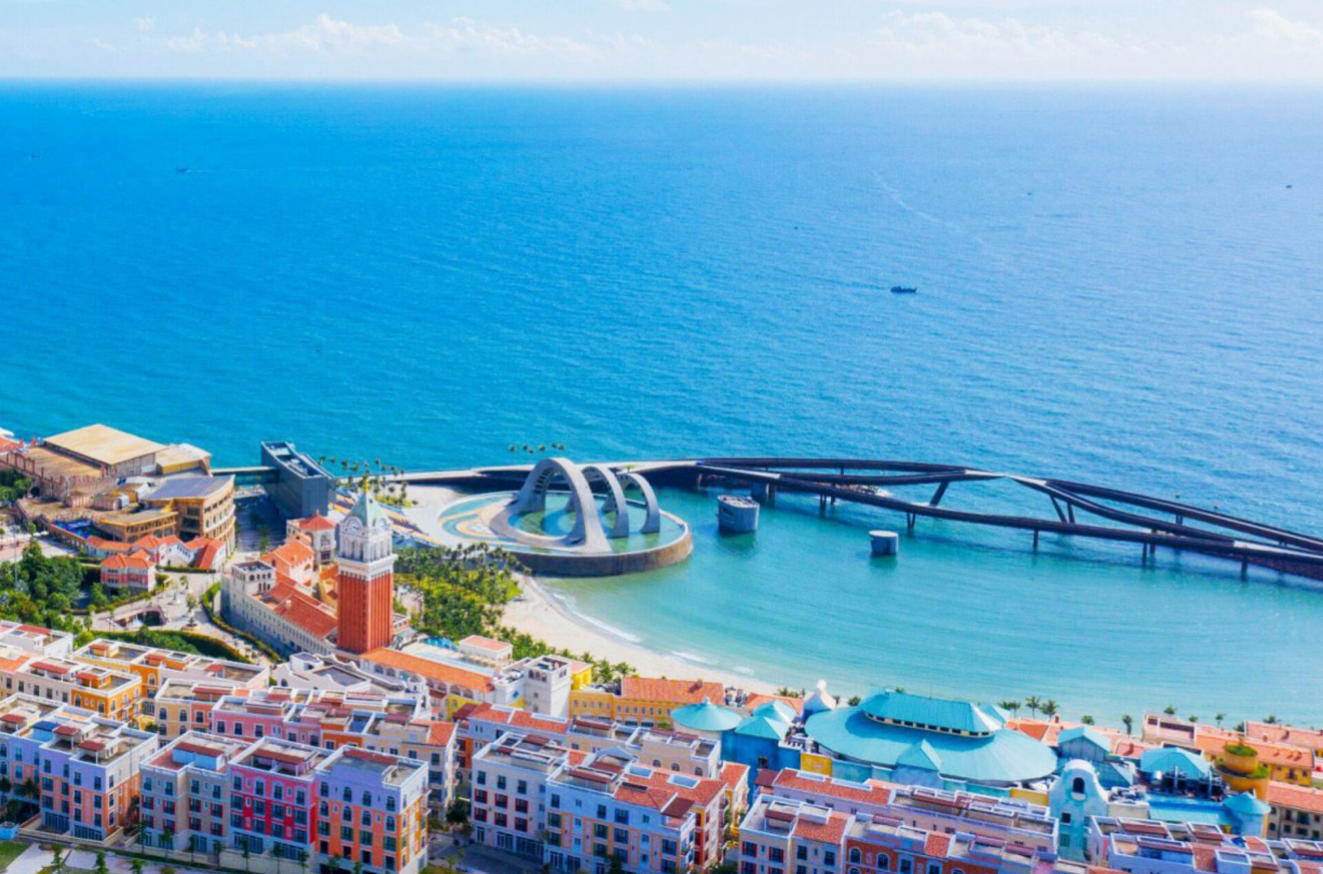 Rova Hotel Phu Quoc - Free Hon Thom Cable Car & Aquatopia Water Park ...