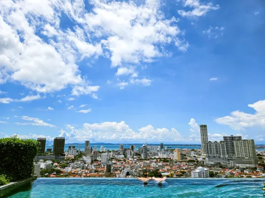 Beaconsuite 2br @Georgetown By Ngn -Infinitypool - Penang