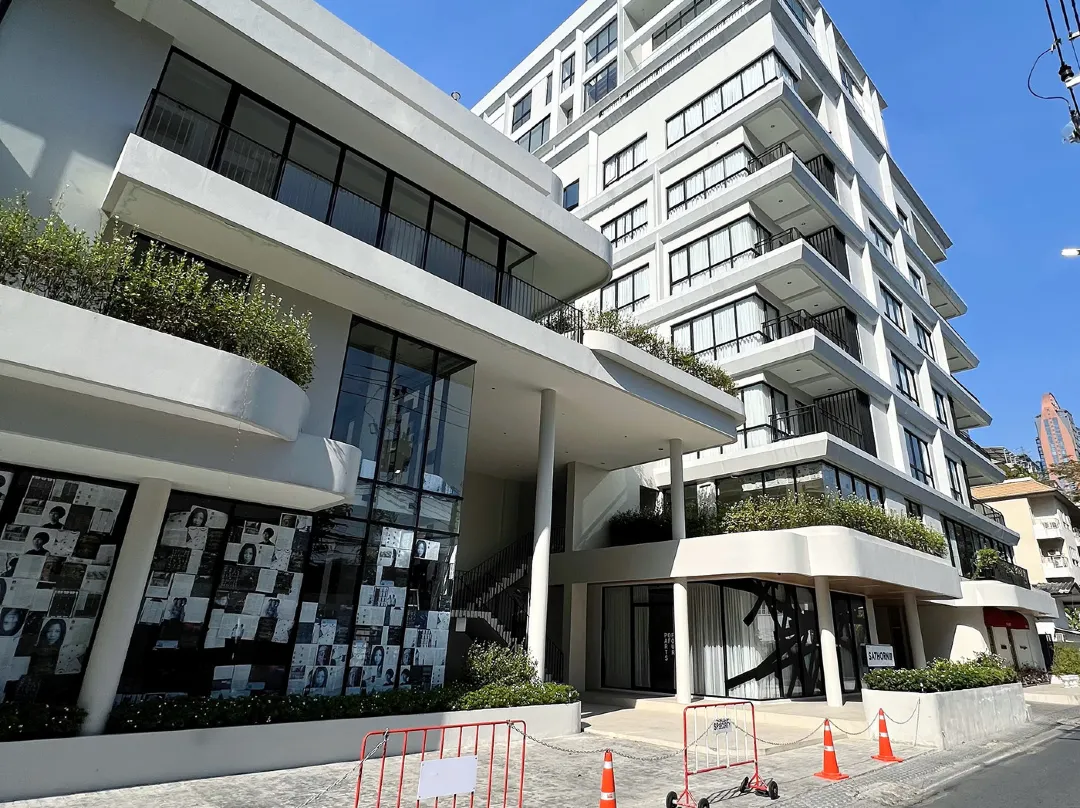 Sathorn 111 - Yan Nawa
