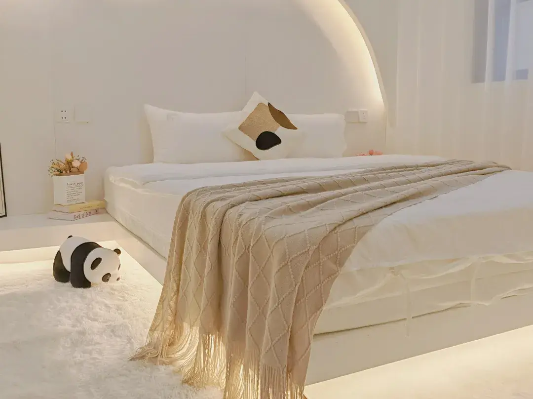 Yunya Creative Suite Homestay (Chengdu Panda Base Store - Chengdu