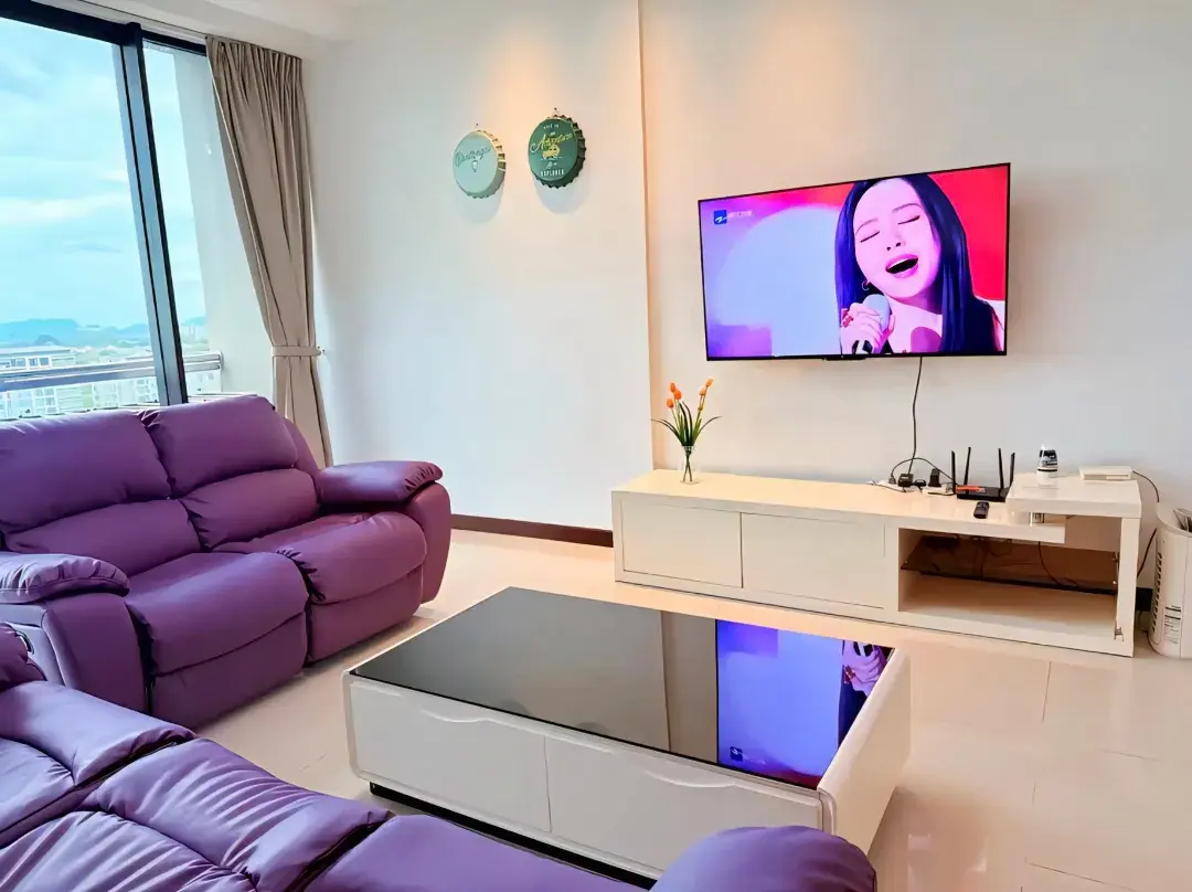 Jr Homestays 8 @Boulevard Imperial Suite (8-10pax - Kuching