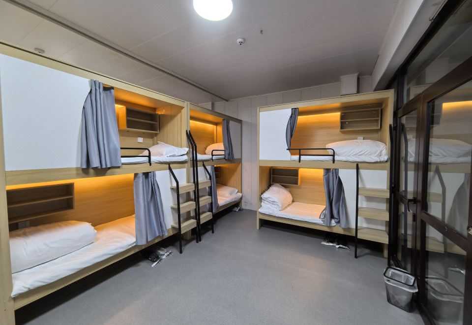 Le Chao Youth Hostel, Yangzhou: 2026 Deals | Trip.com