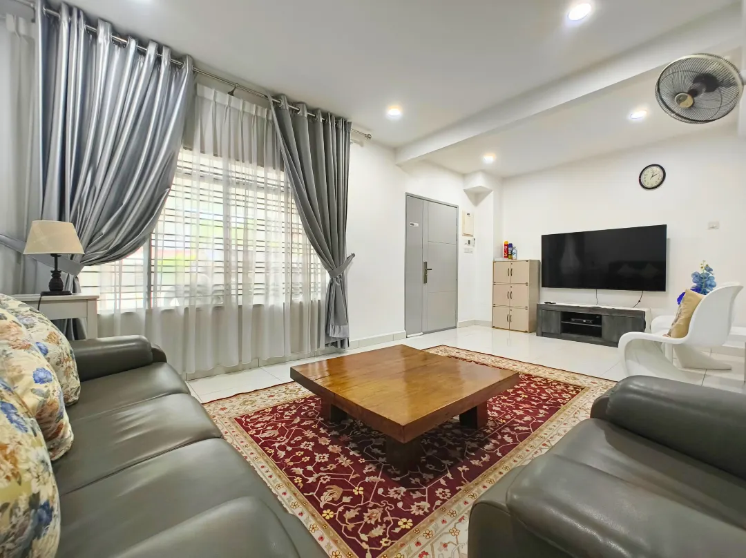 61 Stayathome - Parit Buntar