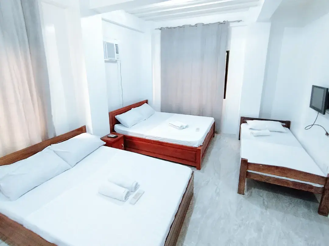 Reddoorz @ Elton Guesthouse - Kalibo