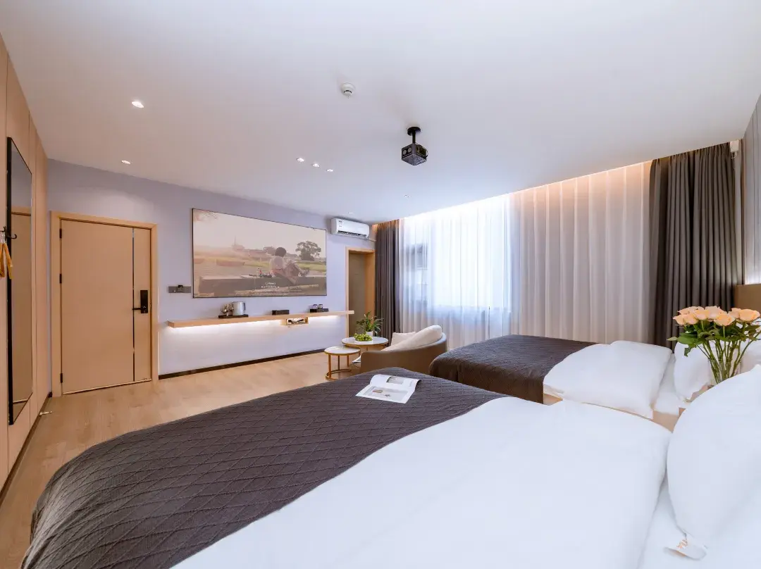 Dali Xuan Intelligent Film And Television Hotel - Dali