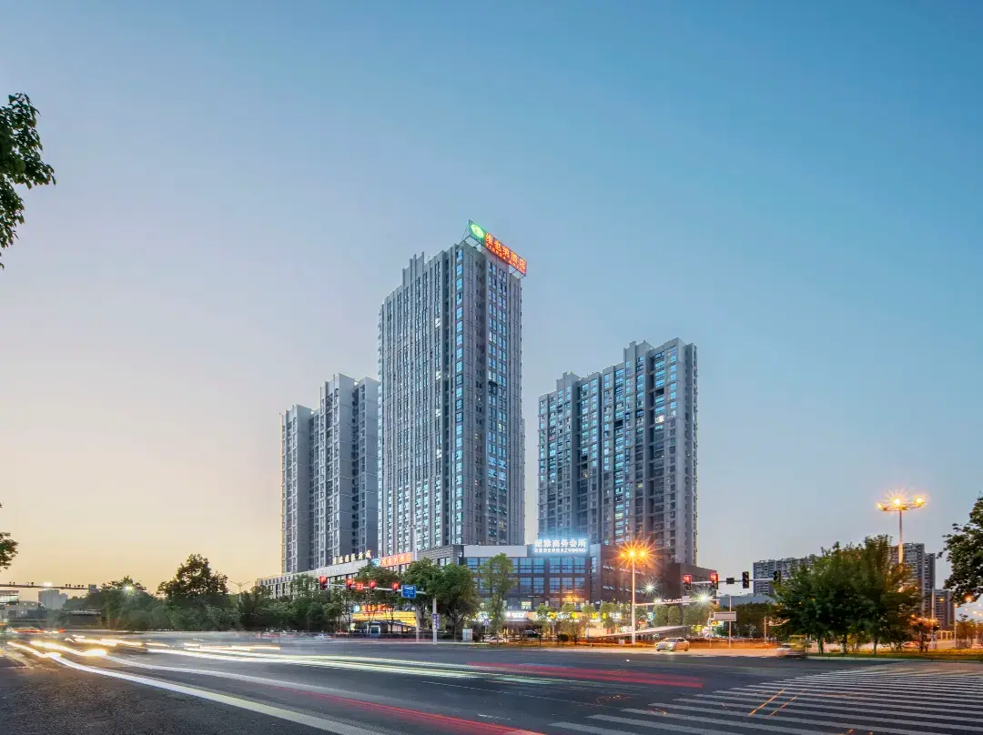 Vienna Hotel ) - Yueyang