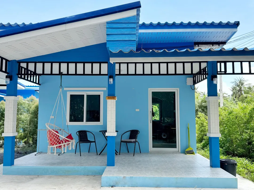 Deniz’s Temple Garden - Ko Pha Ngan