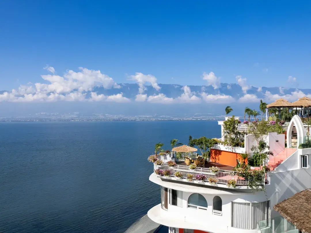 Dali · Listening To The Sea｜above Erhai Aerial Garden Seaview Resort Hotel - Dali