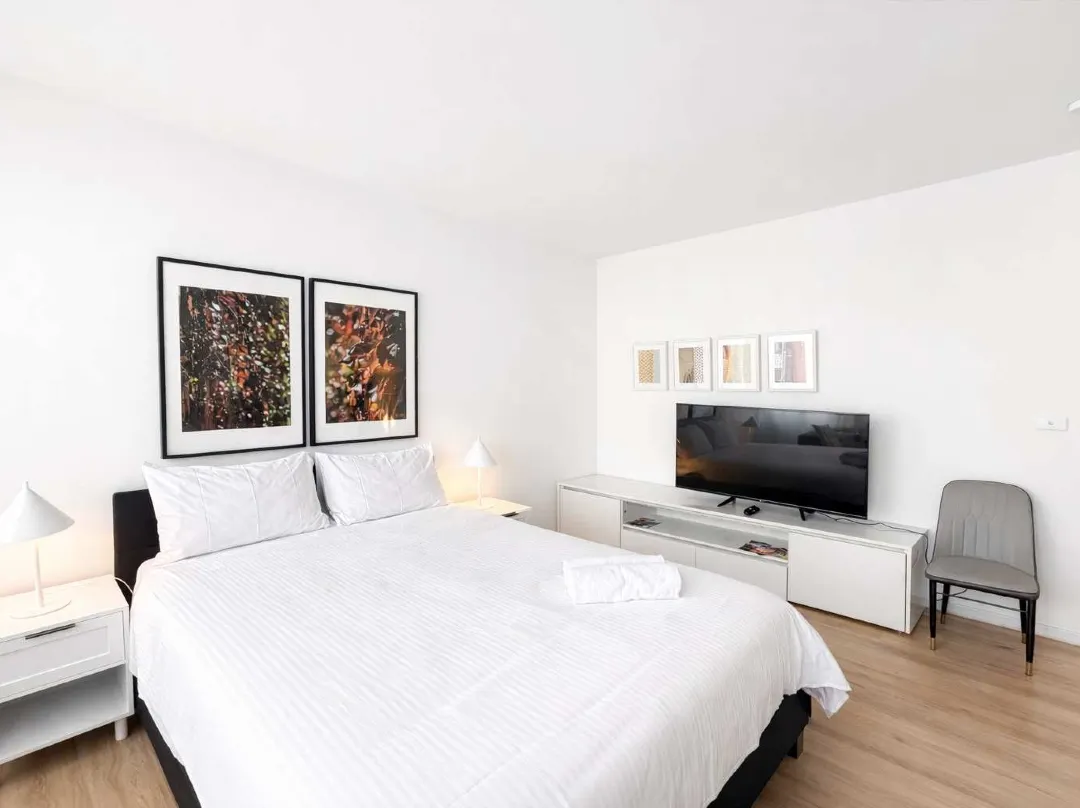 Brunswick 2b Living Near Sydney Rd W/ Free Parking - Brunswick