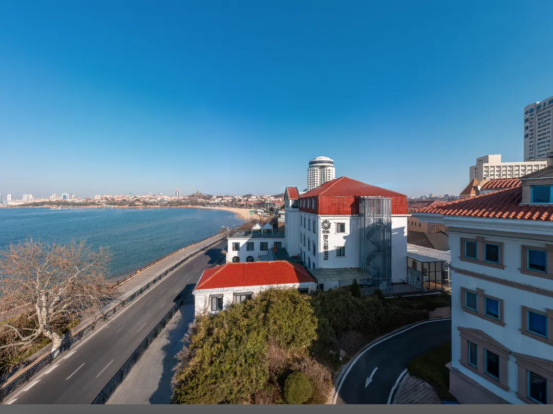 Floral Qingdao Dream Ship Scenic Hotel - Qingdao