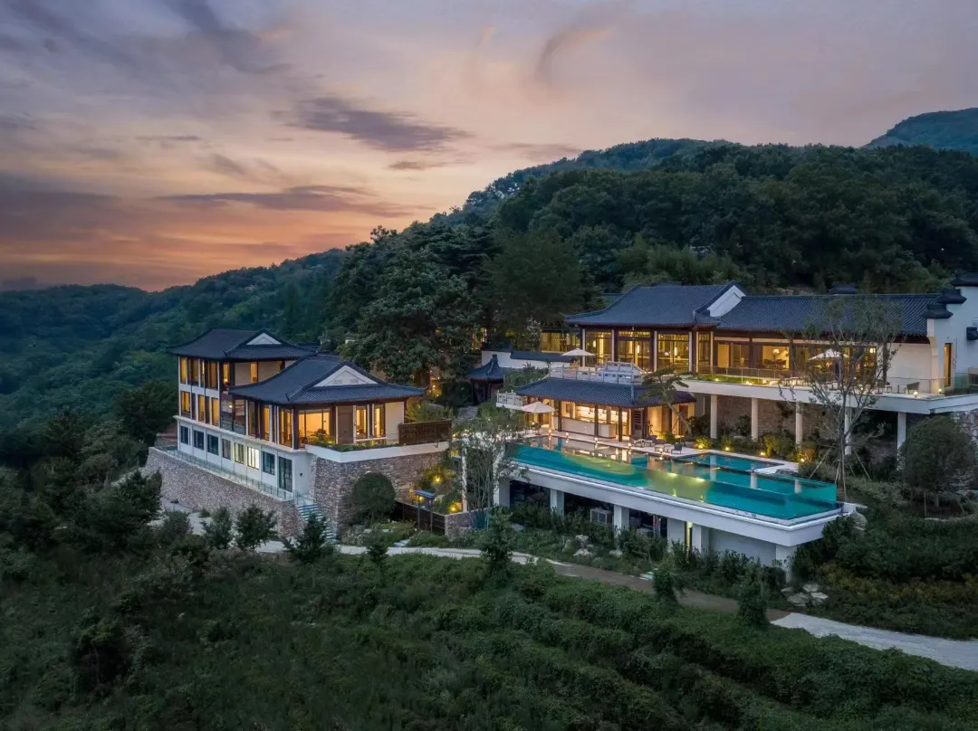 Lianyungang Huaguo Shan ·Wuyunkong - Lianyungang