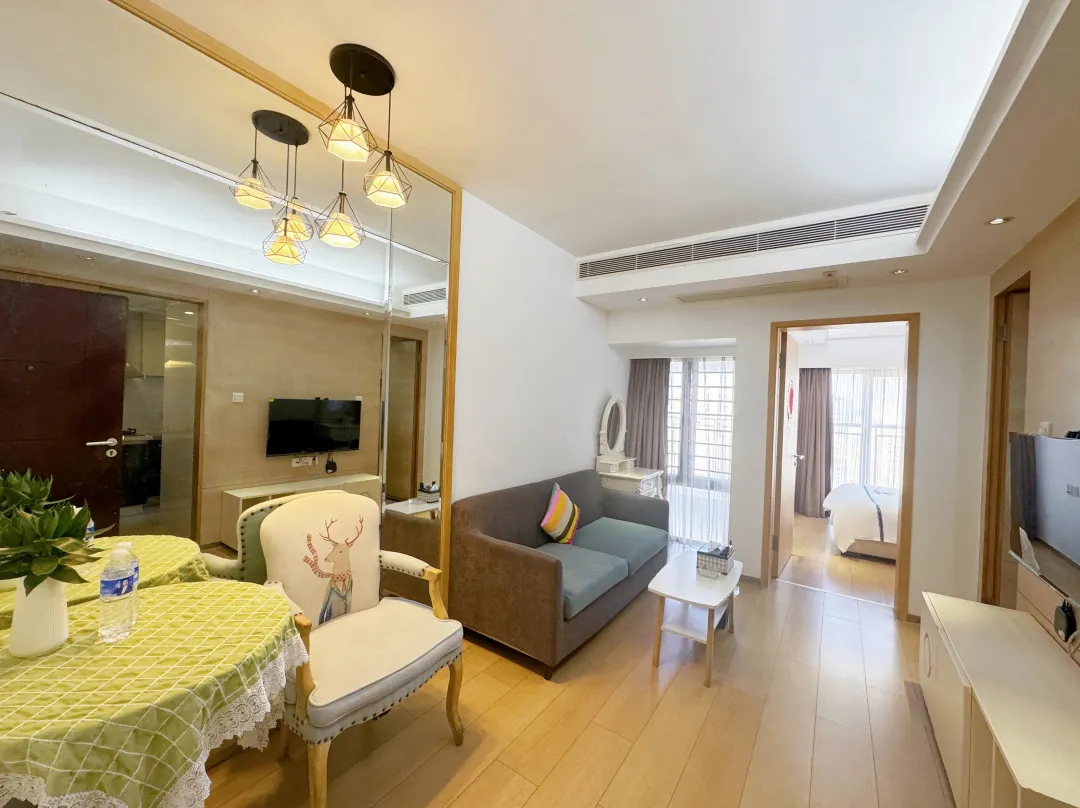 Fenghuang Impression Apartment - Hong Kong
