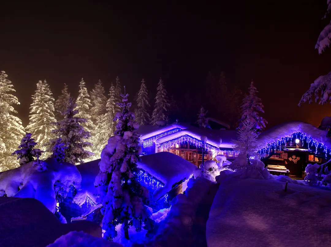 Hôtel Les Chalets De Philippe Avec Jacuzzis Privatifs - Les Praz
