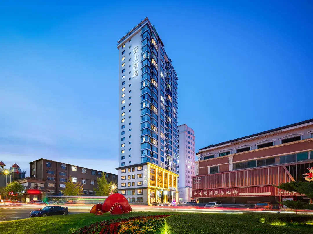 Dandong Young Hotel - Dandong