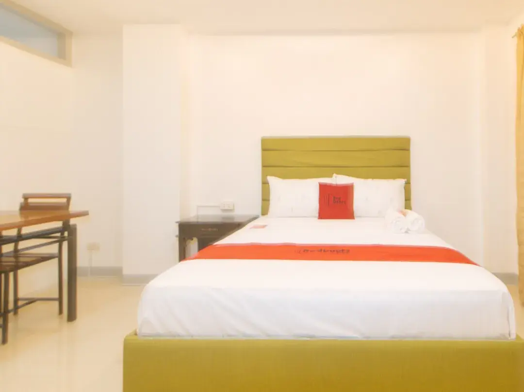 Reddoorz @ Ebm One Building - Pavia, Philippines
